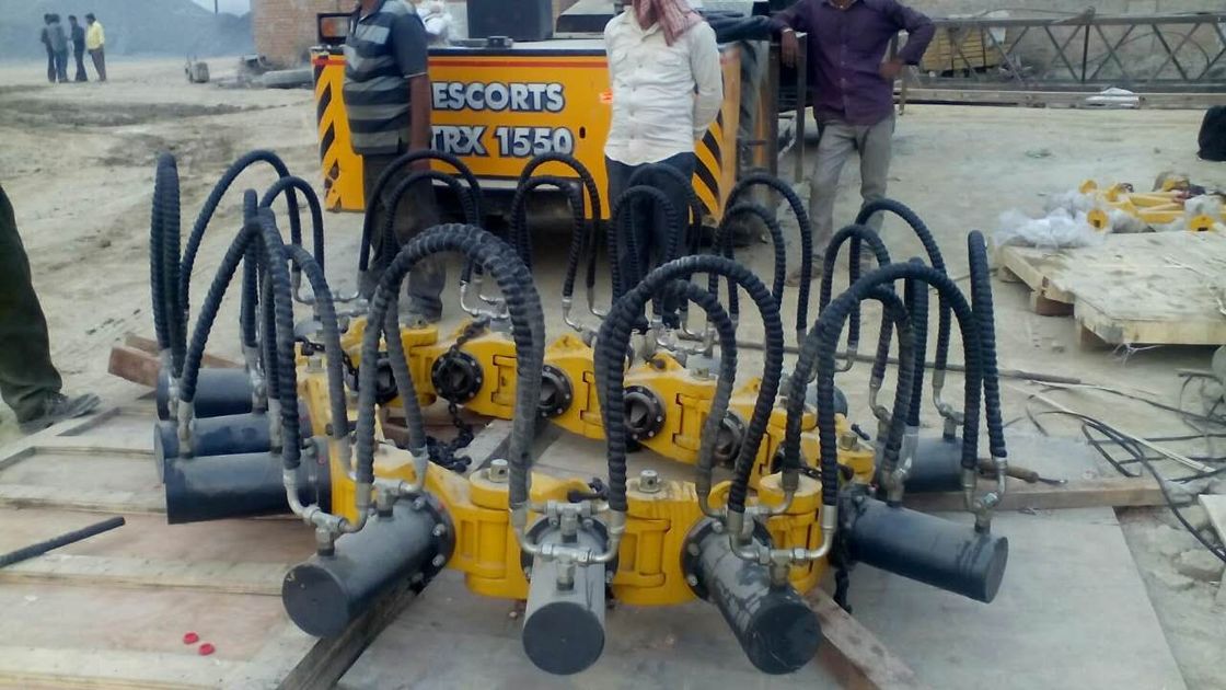 Concrete Pile Cutting Machine , Excavator Hydraulic 0.6 - 1.8 m Dia ...