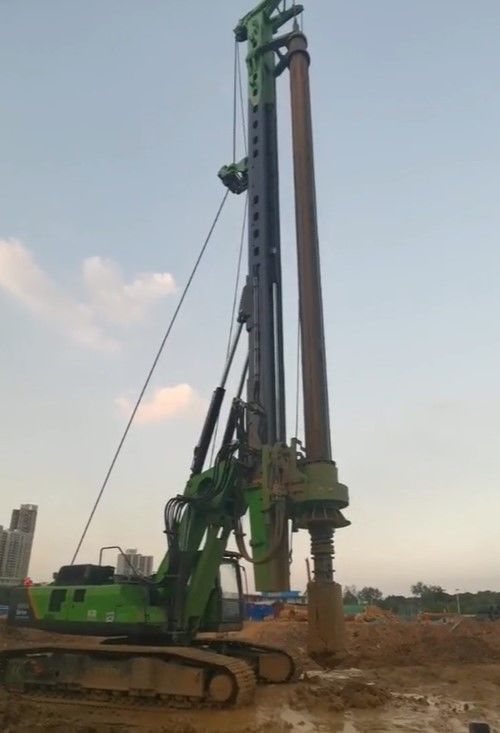 3.2km/H Torque 320kN.m 54m Hydraulic Piling Rig KR300D Max. drilling ...