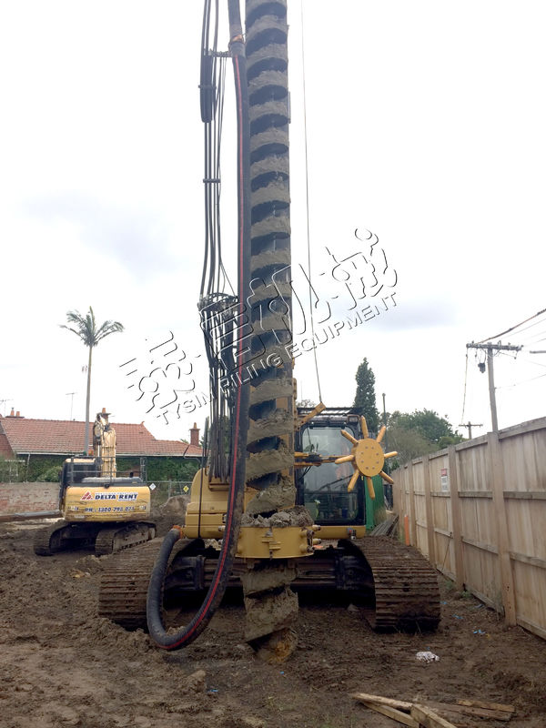 20 M Drilling Depth CFA Hydraulic Rig Machine KR220M , Rotary System ...
