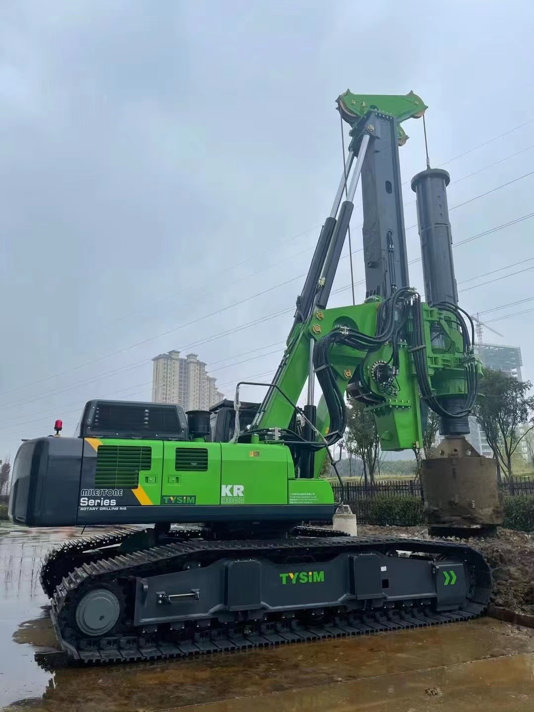 High Performance Fully Hydraulic Rotary Drilling Rig 320kN.M Torque ...