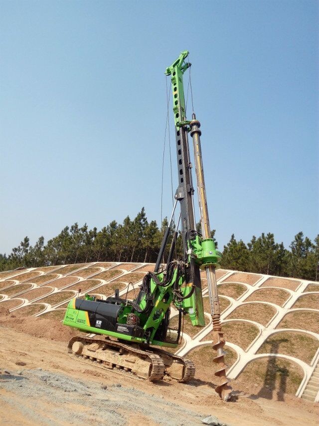110KN Main Winch Pull Force KR125A Rotary Piling Rig For 37m ...