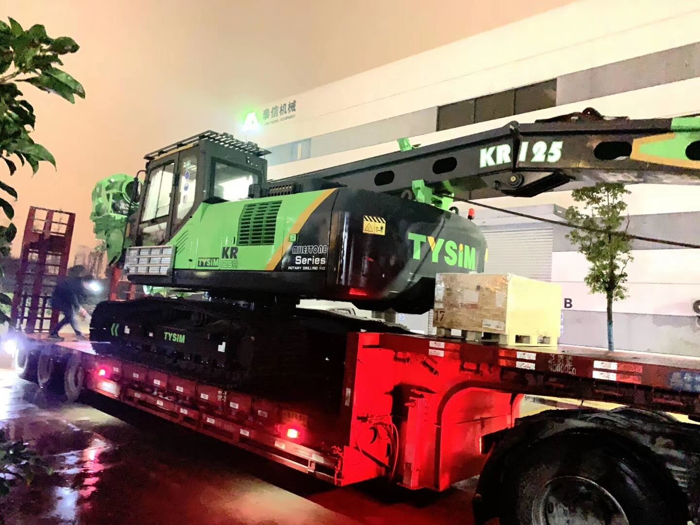 Earth Drilling Rock Hydraulic Piling Rig Auger Pilot Pressure 3.9 MPa Safe