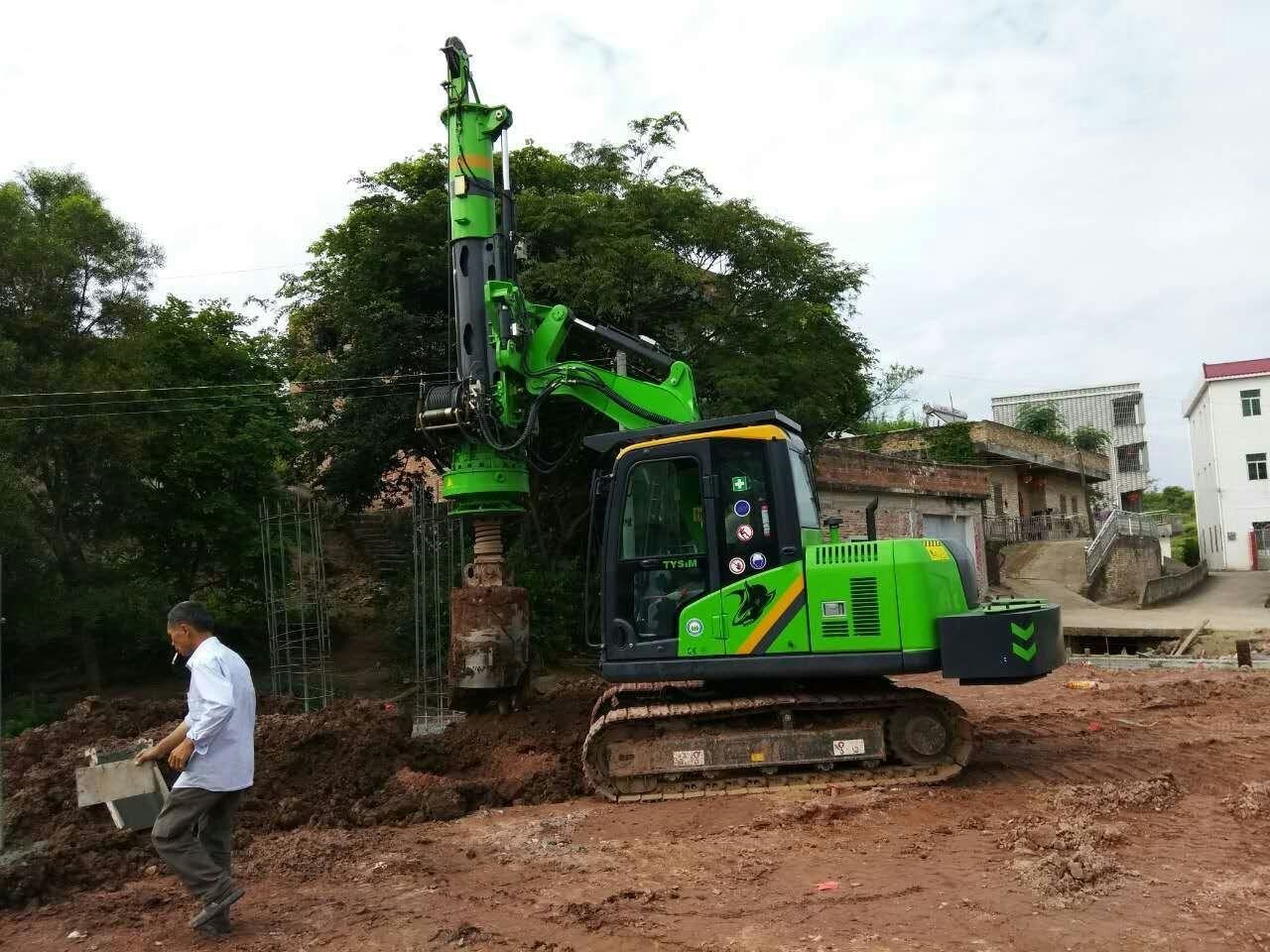 Small Hydraulic Rotary Piling Rig With Speed Rotation 7~40 rpm KR40A ...