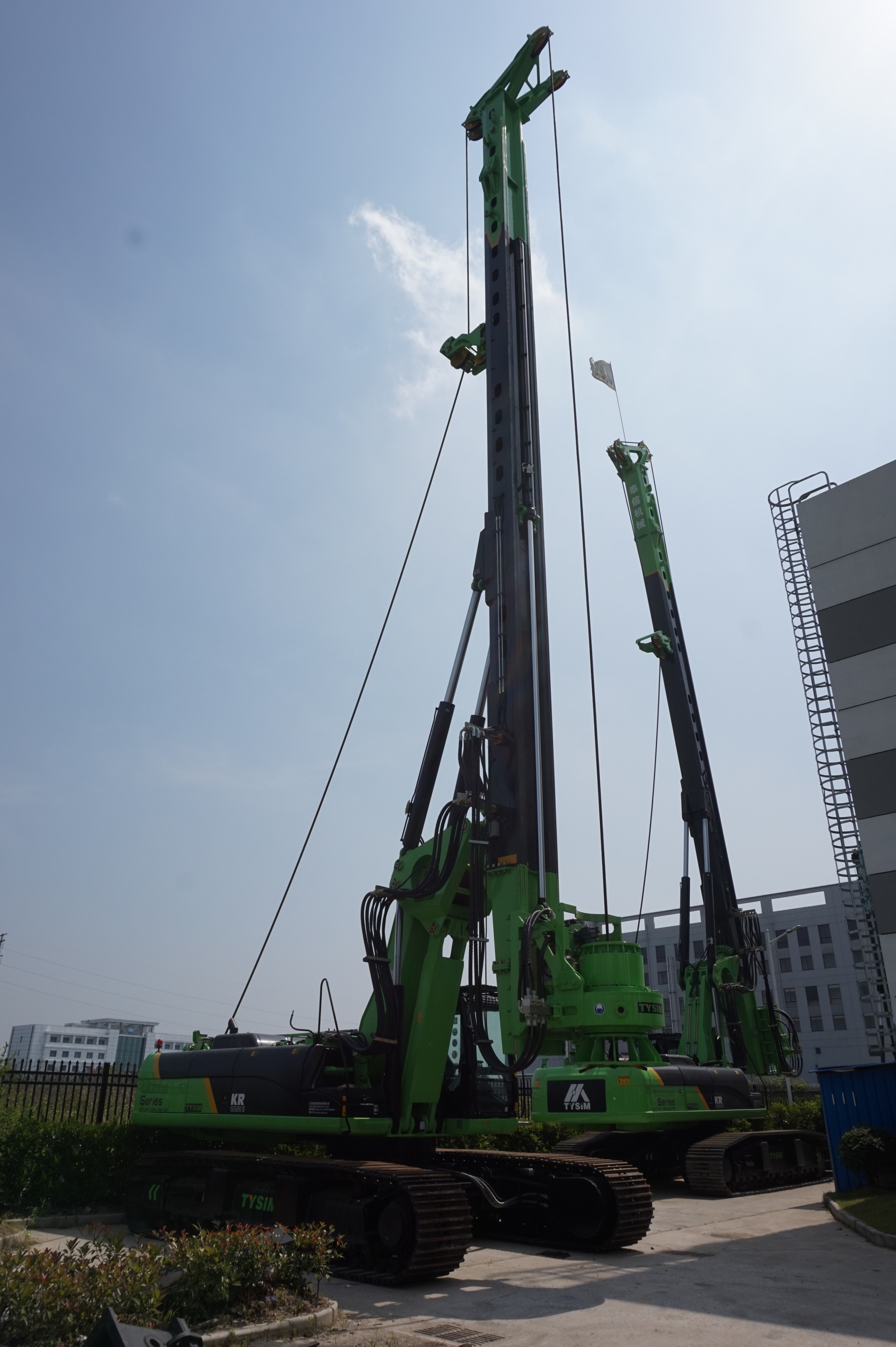 Construction Foundation Piling Rig Machine , Bored Hole Machinery Max ...